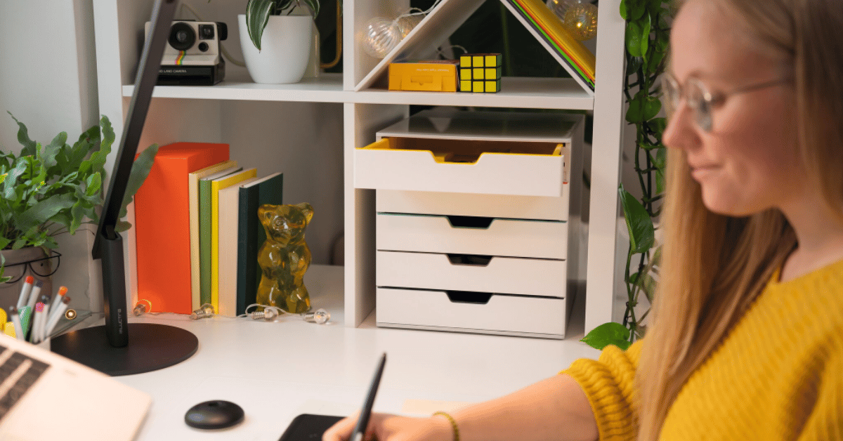 Top 10 tips for a summertime desk glow-up